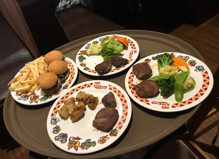 Fê Quint | Novo Menu Kids – Outback